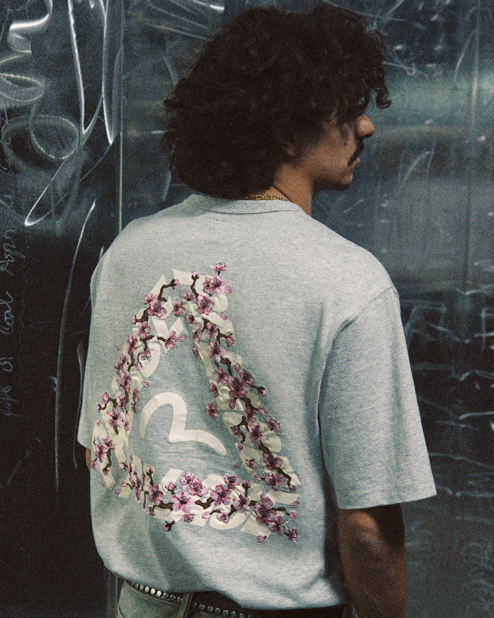 PALACE EVISU